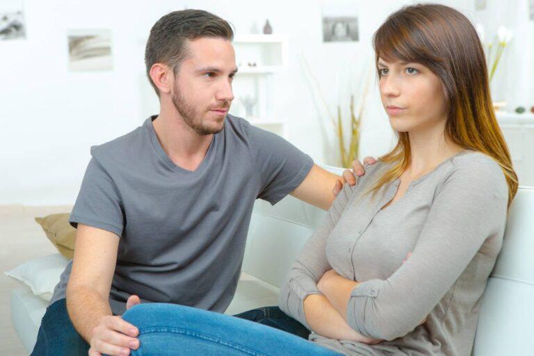 Stonewalling Vs Silent Treatment: 9 Big Differences To Know